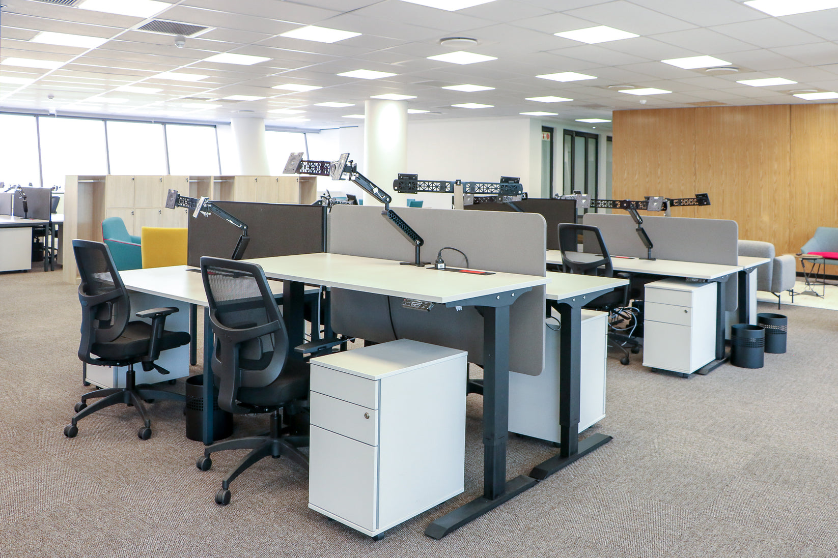 Maluti Height-Adjustable Single Desk – Modern Office